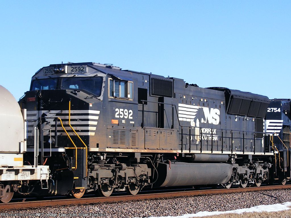NS 2592